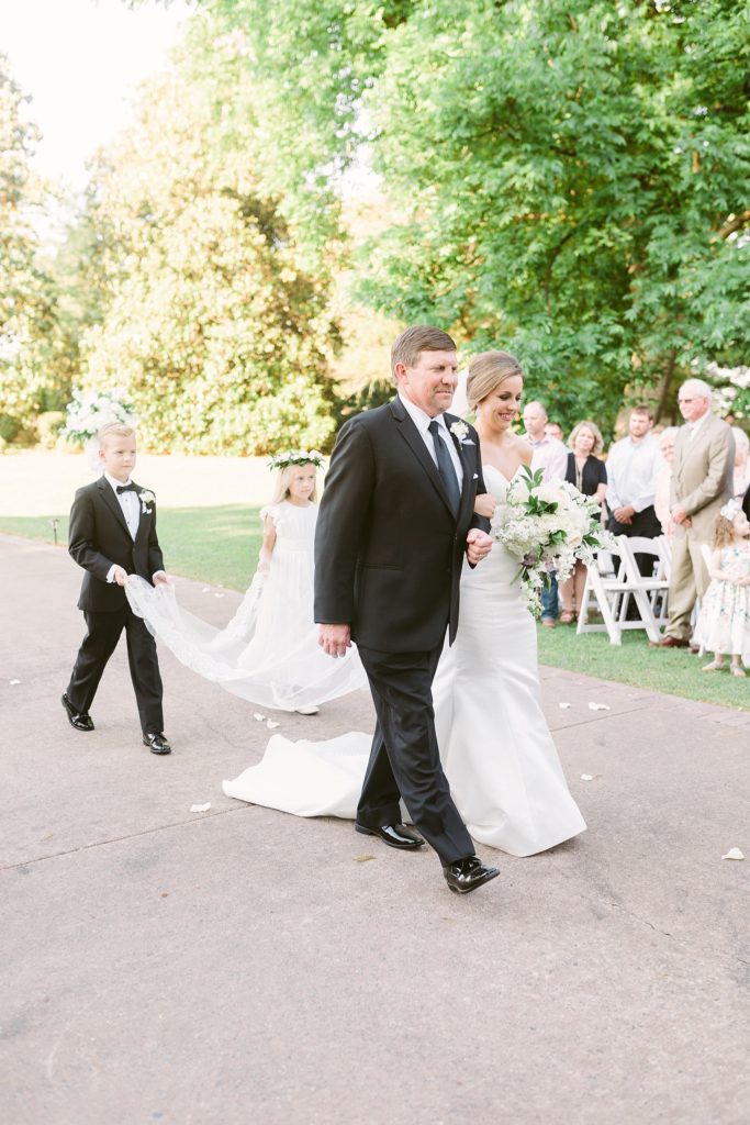 Mr. & Mrs. Frizzell - Kati Mallory Photo & Design